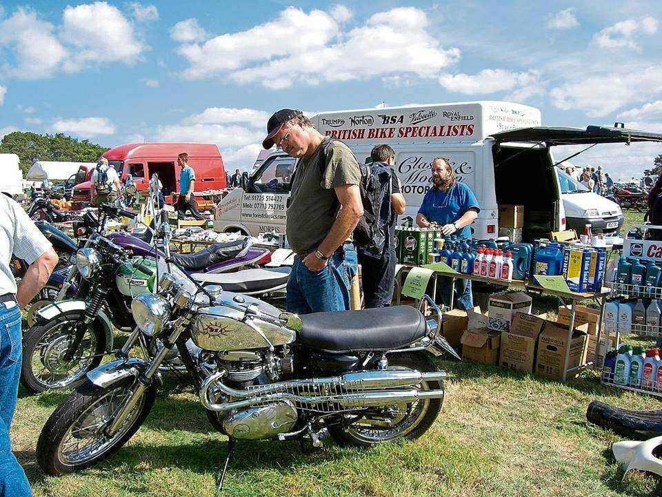 Normous Newark Autojumble (Jan 2024), Newark-on-Trent UK - Trade Show